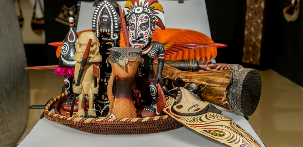 PNG Gift-shop store